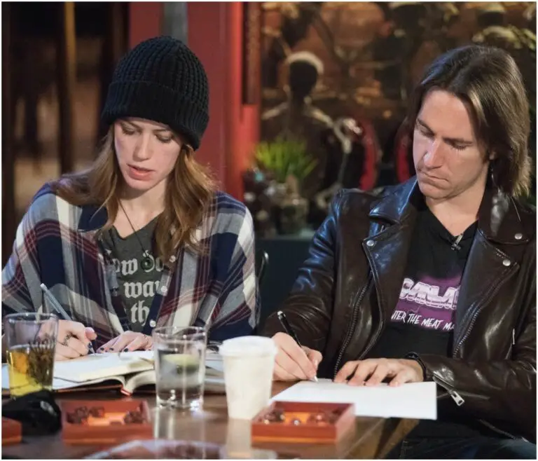 Matthew Mercer biography—married, movies and tv shows, Fortnite, Anime ...